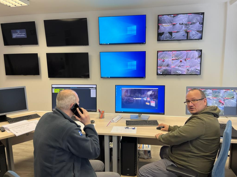 Success story: TRAF SIGNAL adaptive traffic control with smart cameras ...